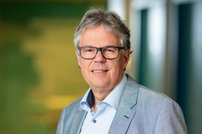#10 Leaders in Investment podcast: Conversation with Professor Dirk ...