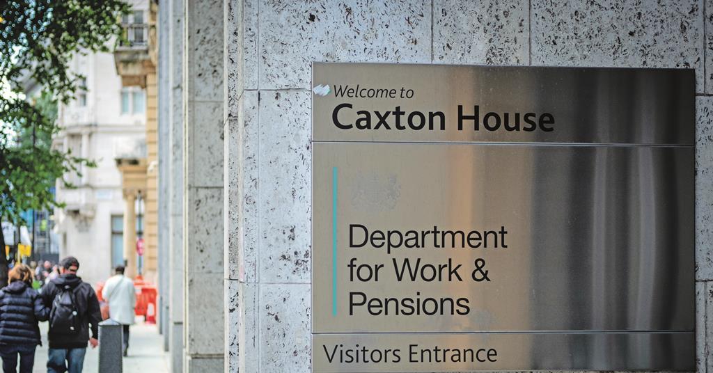 UK country report 2025: Defined benefit pension schemes face surplus ...